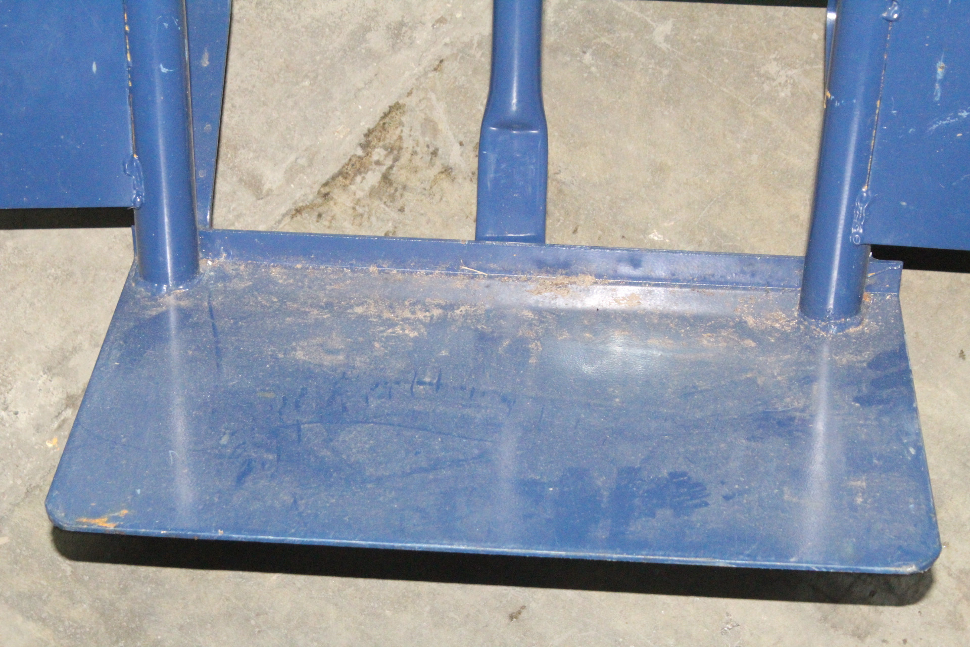 Heavy Duty P Handle Trolley - Heavy Duty P Handle Trolley | HMR Shop N' Bid