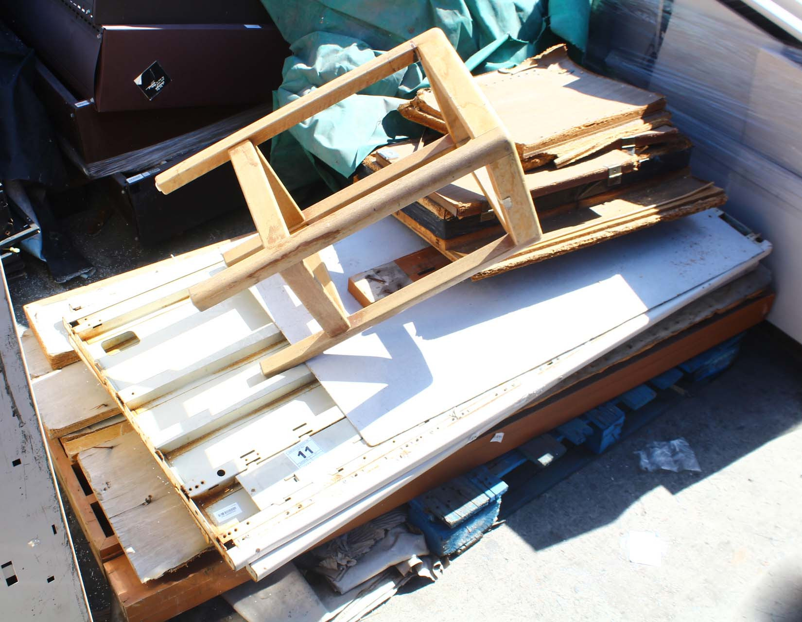 Modular Storage System, Metal Shelves And Assorted Scrap Items / 1 ...