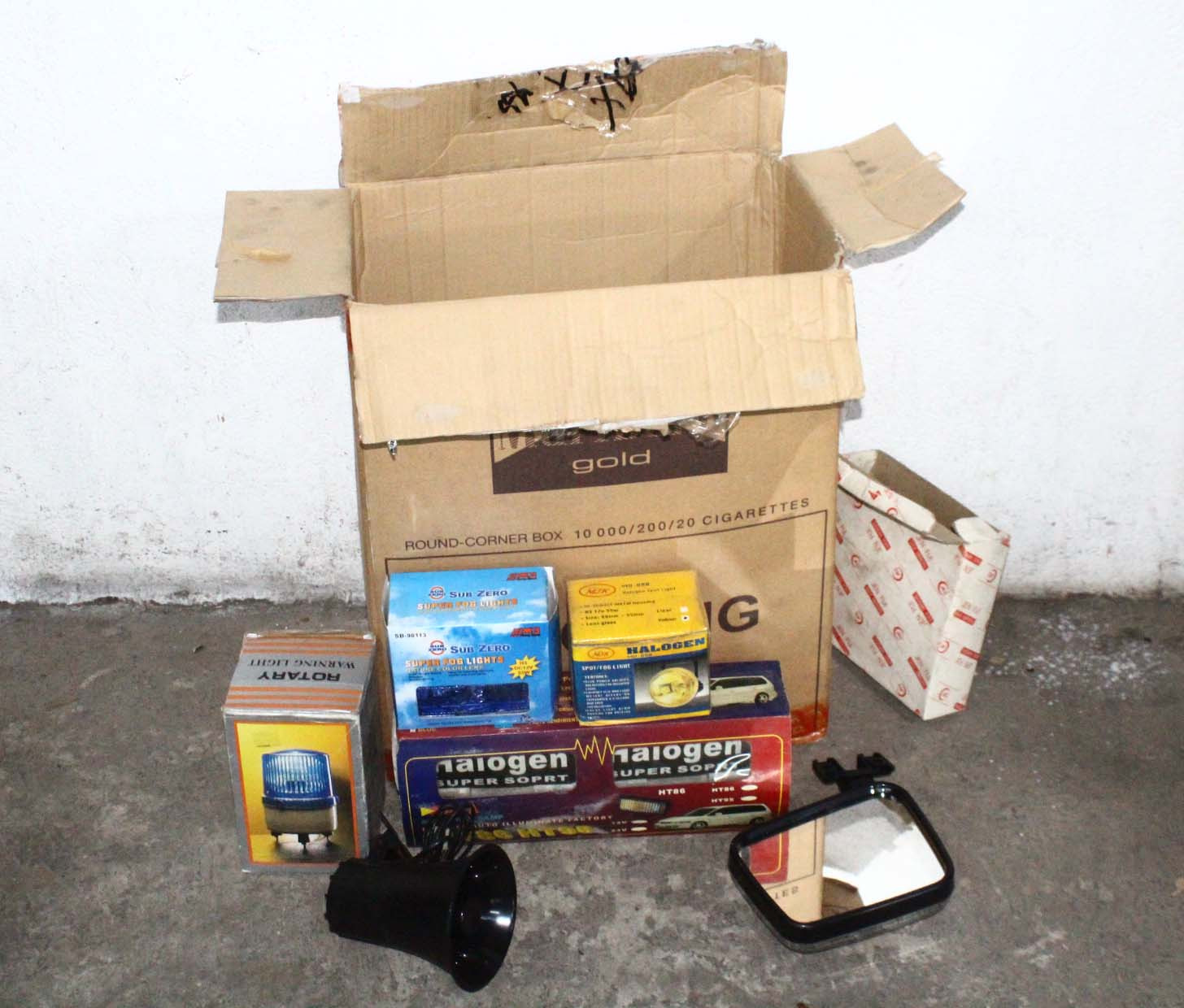 Approx. 15pcs. of Sub Zero Super Fog Lights , Mjk Halogen Spot Light ...