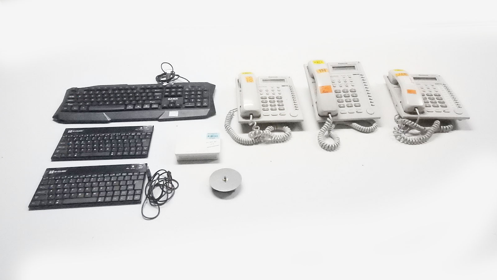 Ultra Slim Keyboard, Router, Landline Keyboard and Assorted Items / 8 ...