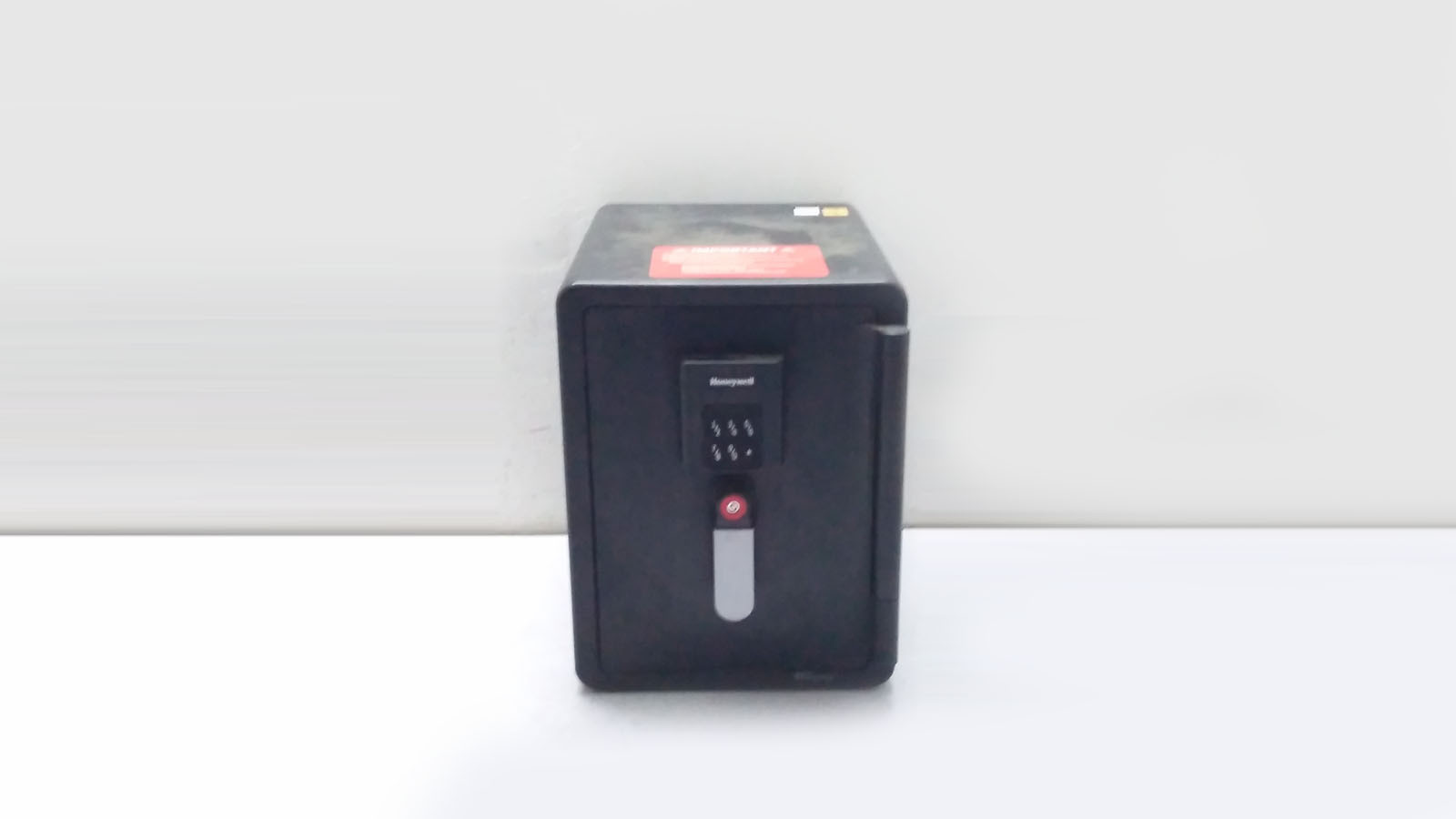 Waterproof Fire Safe Vault — Lot 14 | HMR Shop N' Bid