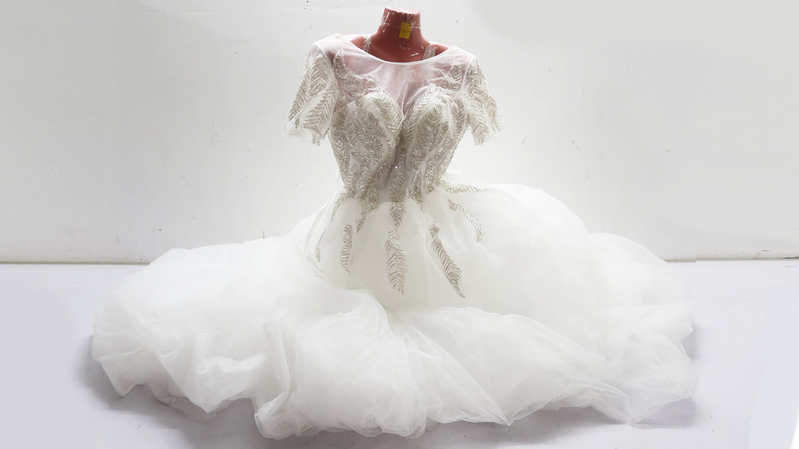Long Wedding Gown - Long Wedding Gown | HMR Shop N' Bid