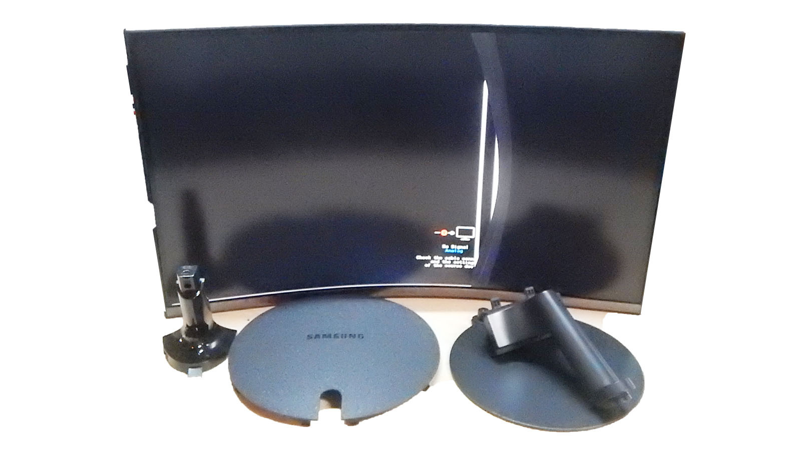 LCD Curved Monitor - LCD Curved Monitor | HMR Shop N' Bid