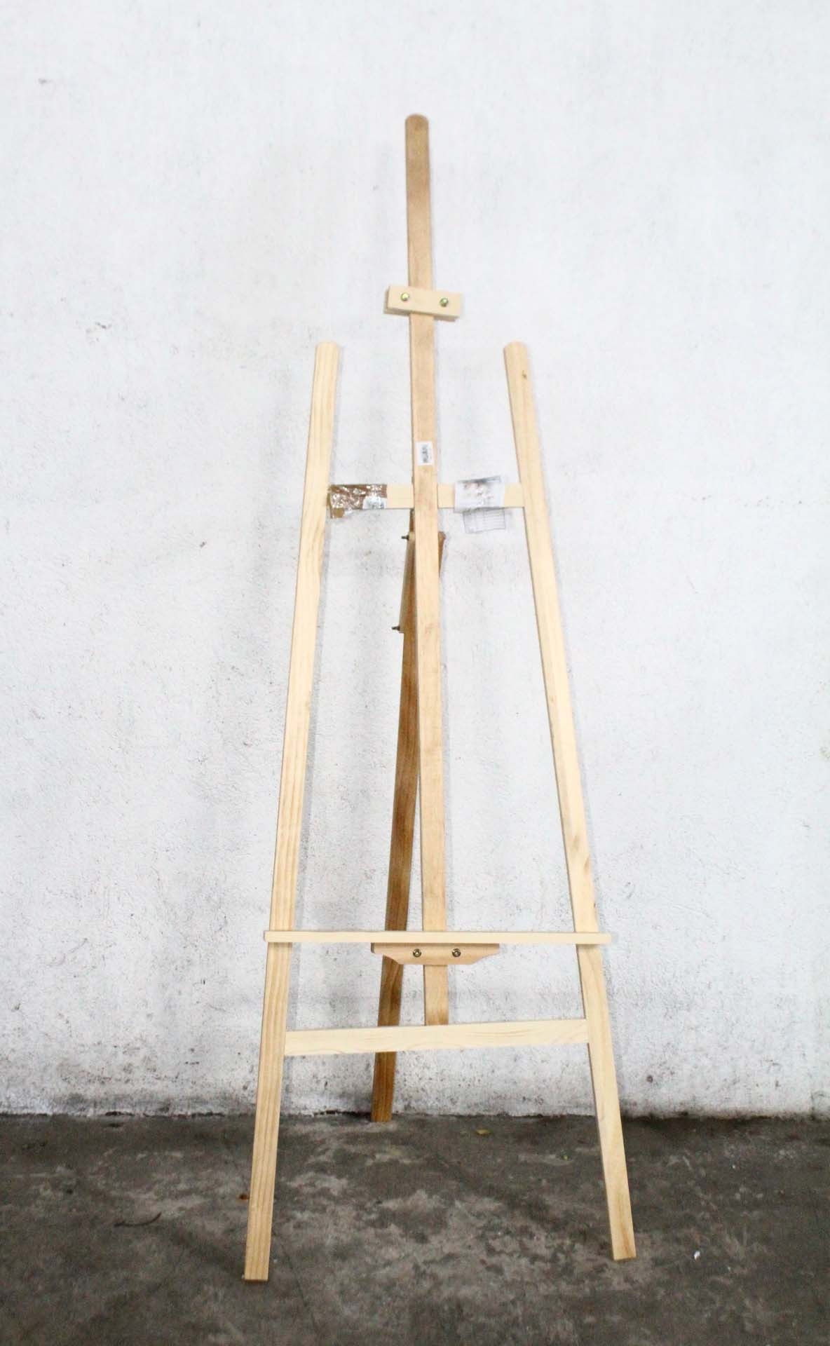Pine Wood Painting Easel - Pine Wood Painting Easel | HMR Shop N' Bid