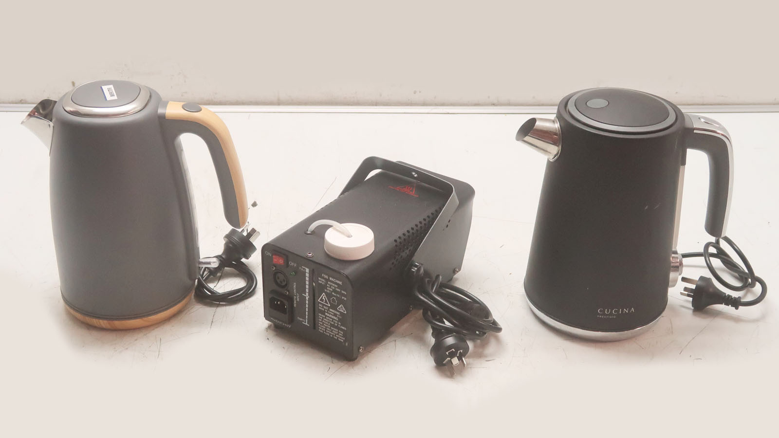 Electric Kettle and Party Fog Machine-3 units - Electric Kettle and ...