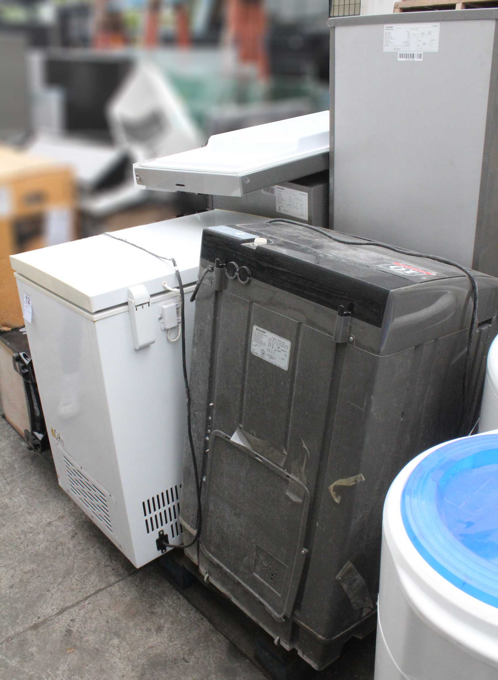 Refrigerator, Fully Automatic Washing Machine and Chest Freezer (1 ...