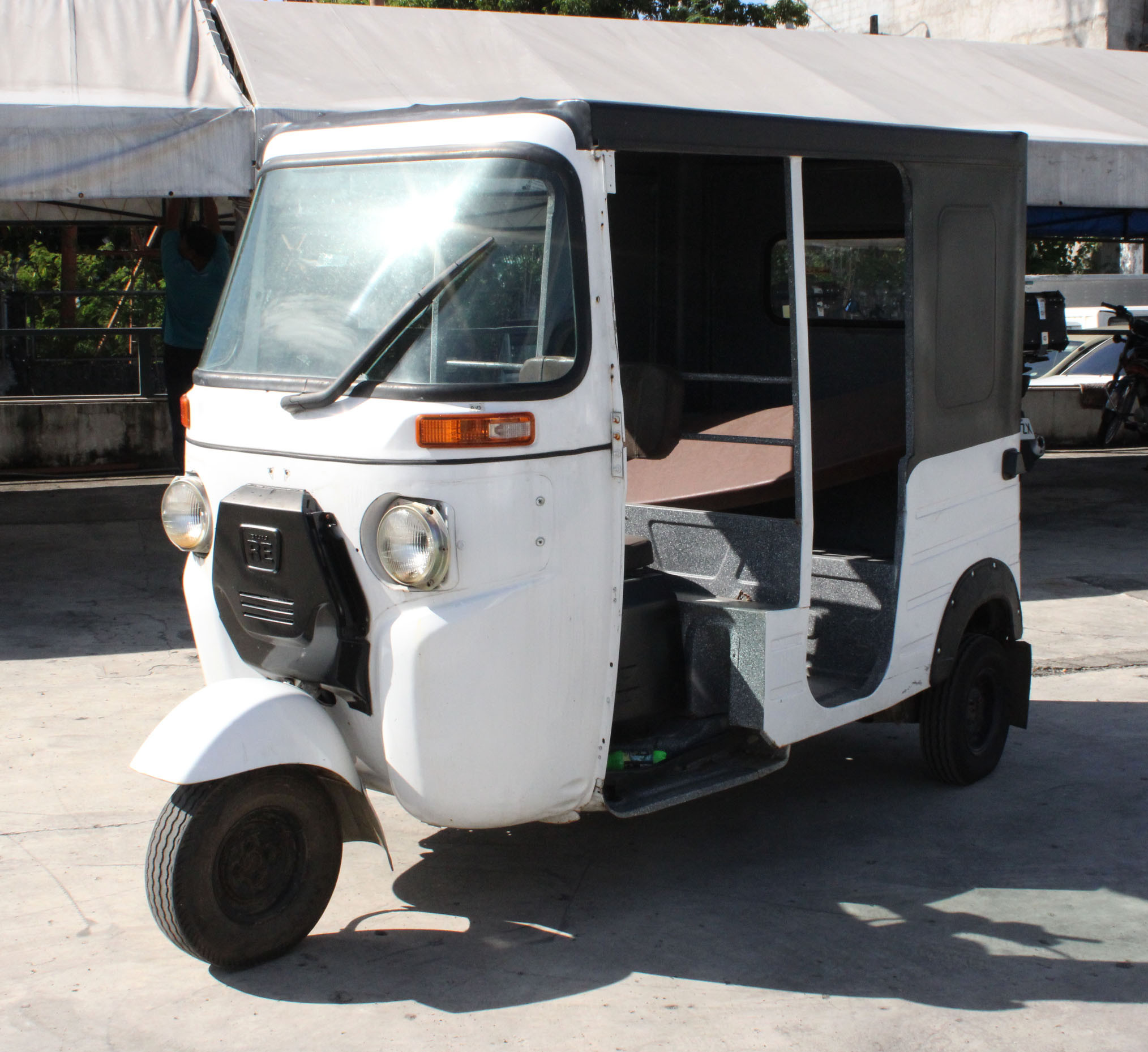 2019 Bajaj RE - 2019 Bajaj RE | HMR Shop N' Bid