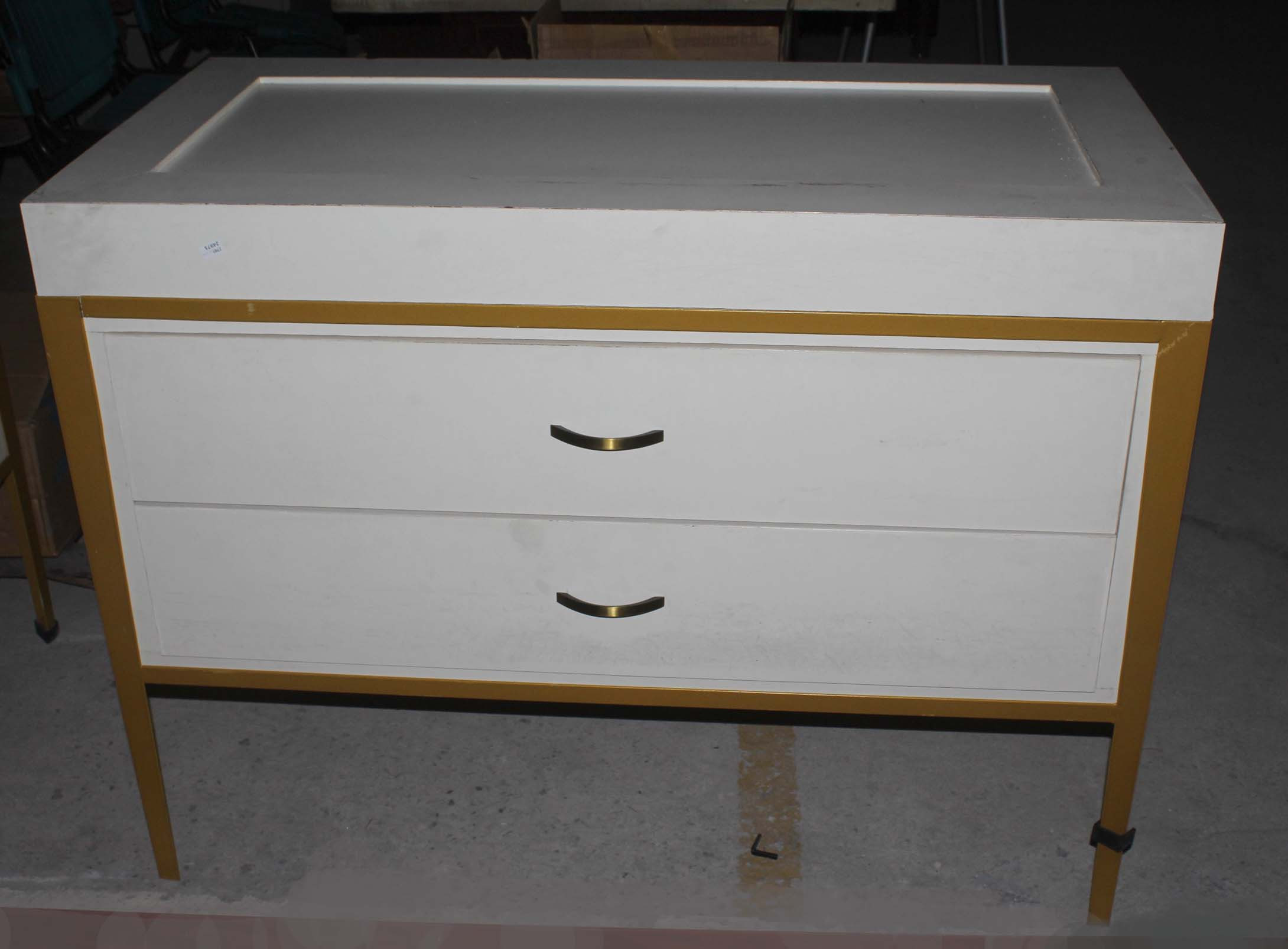 Display Table with Drawer - Display Table with Drawer | HMR Shop N' Bid