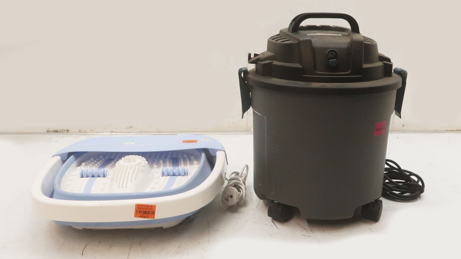 Foldable Foot Spa and Wet & Dry Vacuum Cleaner-2 units - Foldable Foot ...