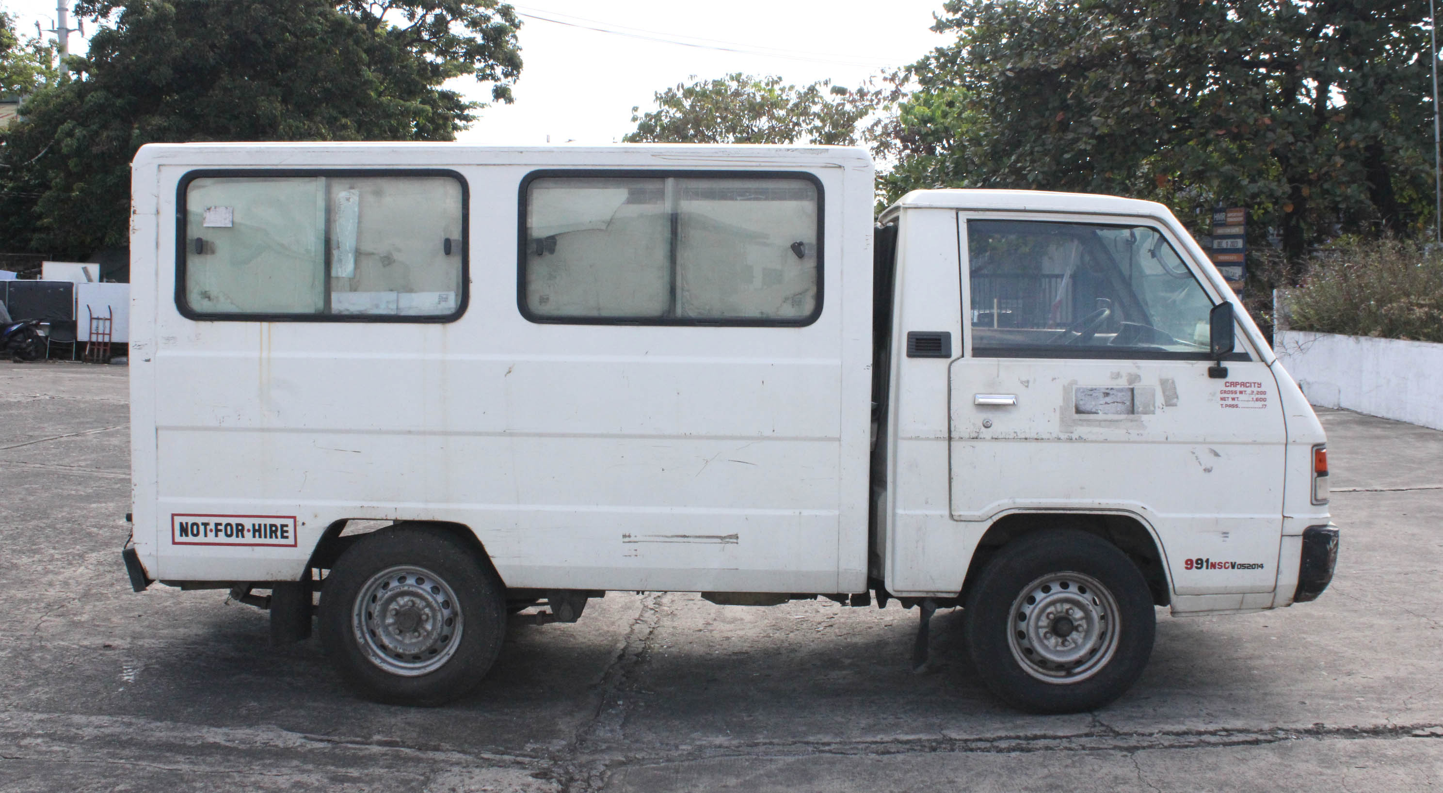 2016 Mitsubishi L300 - 2016 Mitsubishi L300 | HMR Shop N' Bid