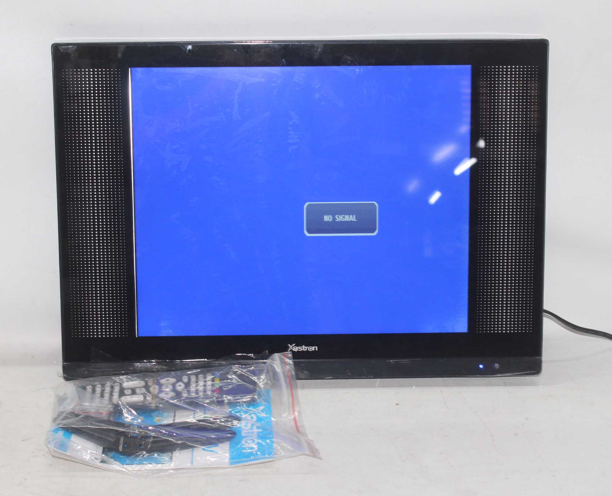 Astron 18" LED TV LED-1887 - Astron 18" LED TV LED-1887 | HMR Shop N' Bid