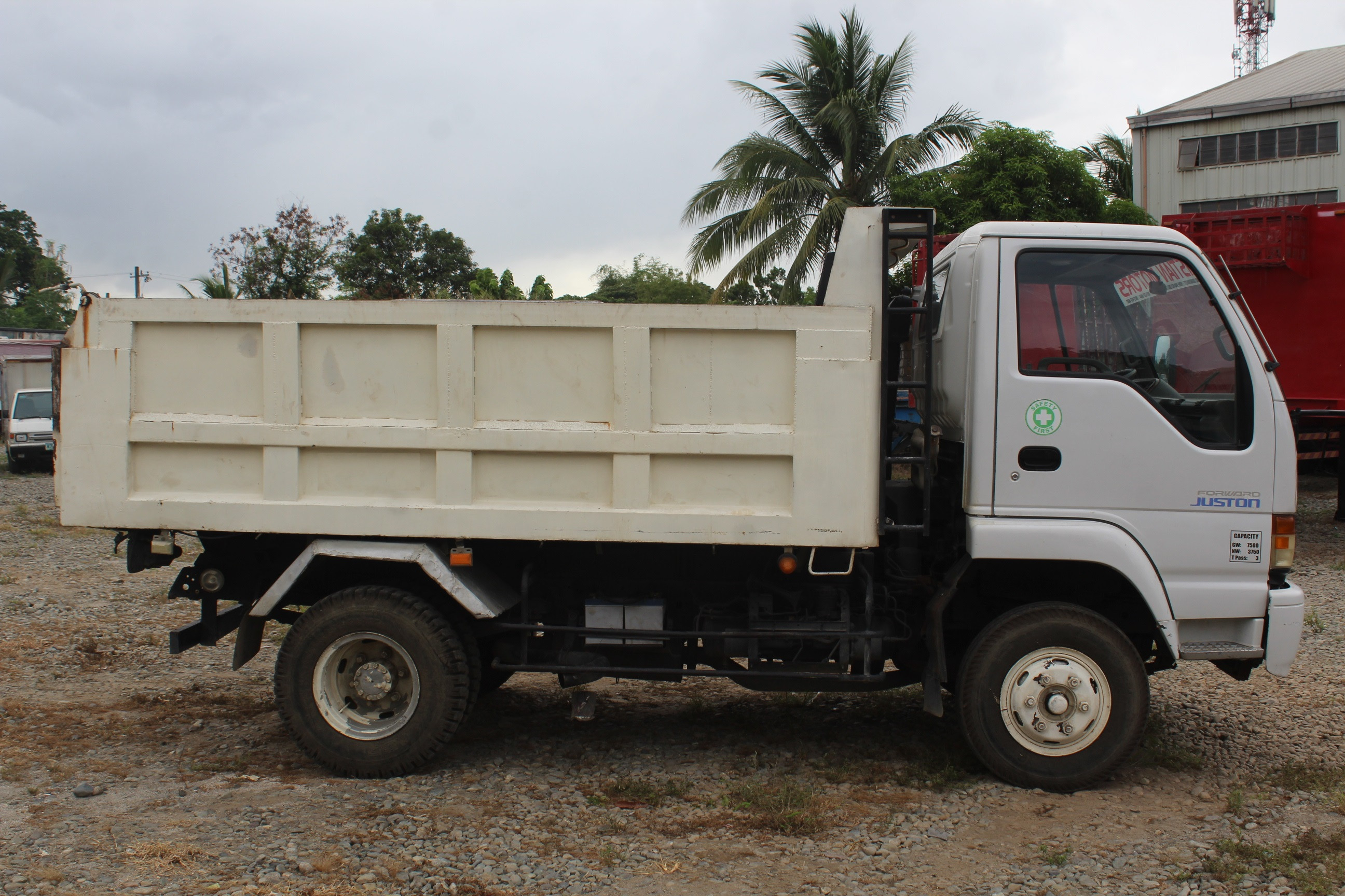 2020 Isuzu Forward 4X2 6W Mini Dump Truck | XO1-1 — Lot 3 | HMR Shop N' Bid