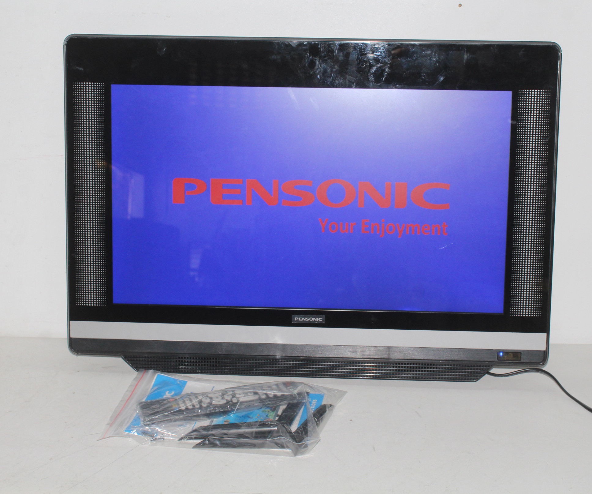 Pensonic 24" Armor LED TV LED-2459 - Pensonic 24" Armor LED TV LED-2459 ...