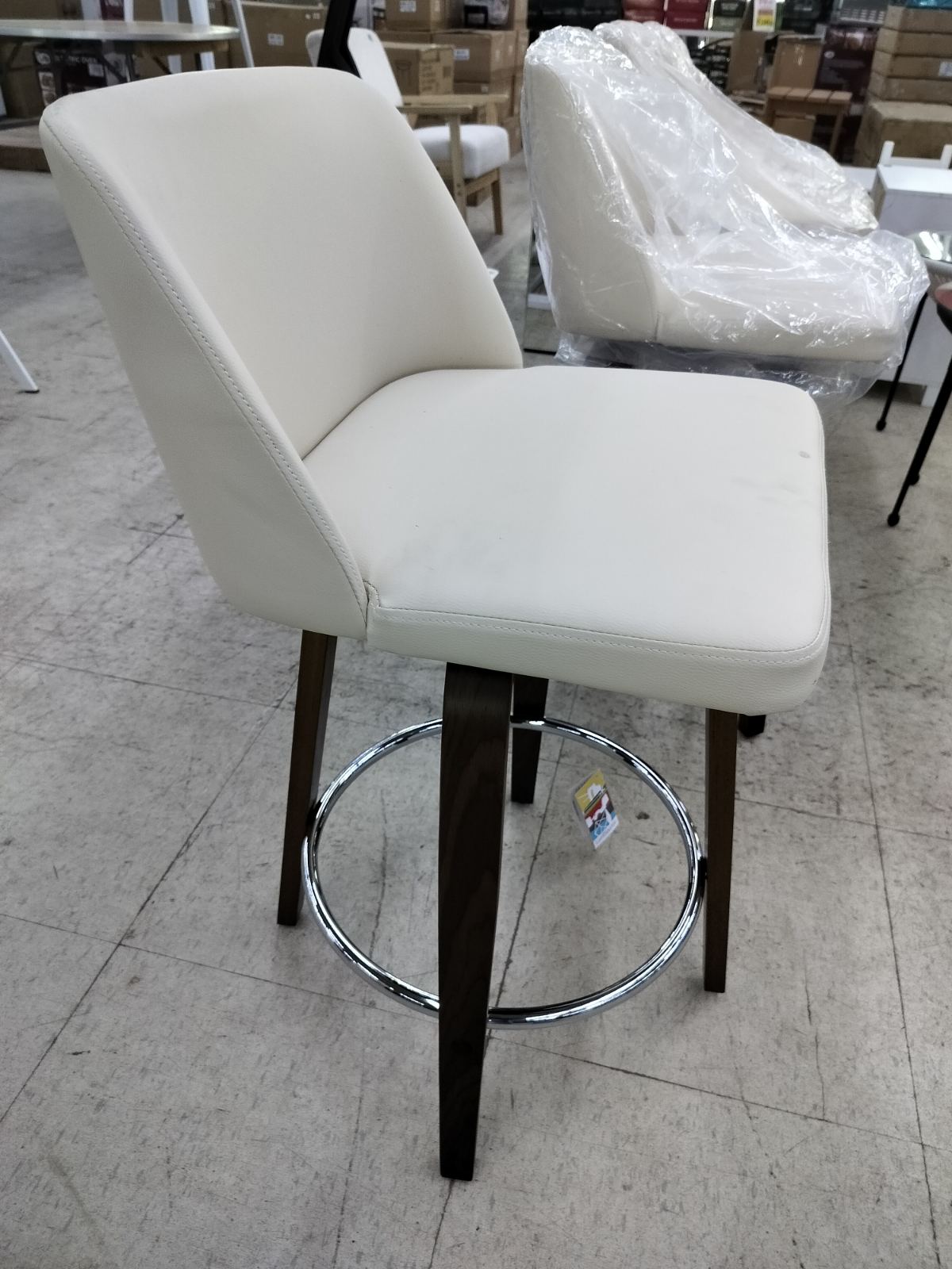 Lumisource Bar Stool Seat 19X17.25X18.5IN | HMR Shop N' Bid