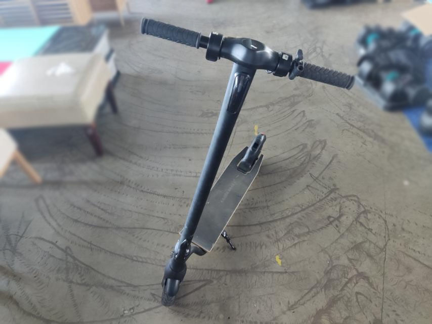 Kaiser Baas KBA16010 E1 Electric Scooter | HMR Shop N' Bid