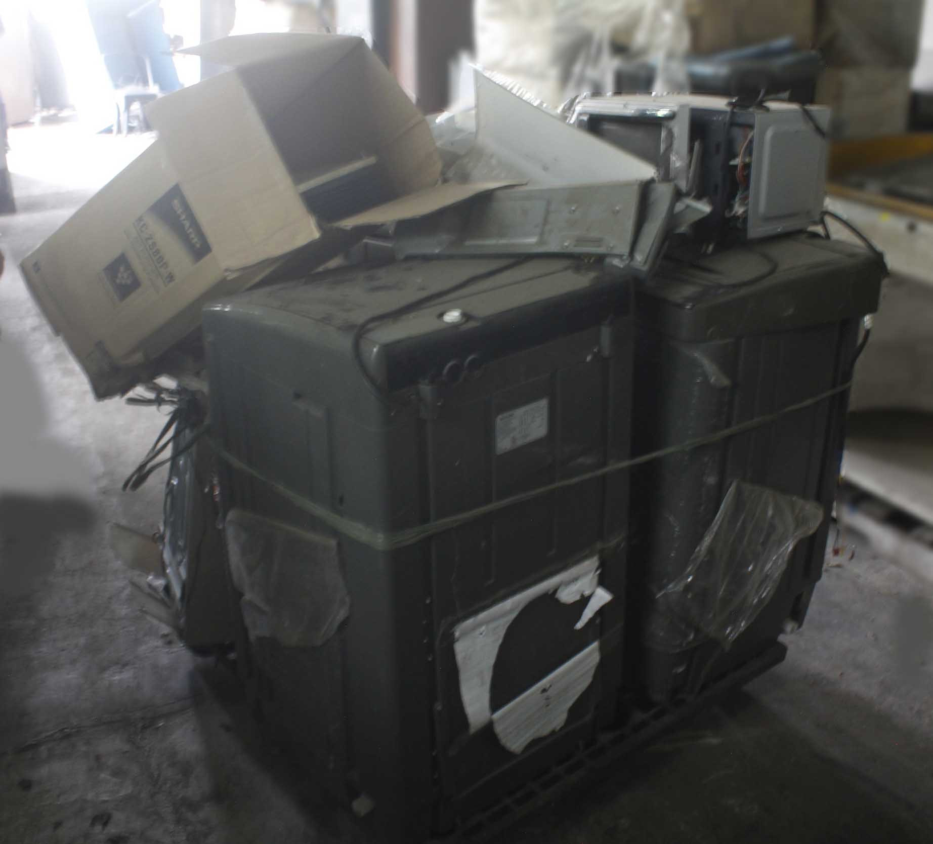 Washing Machine, Microwave Oven, Air Purifier And Assorted Appliances ...