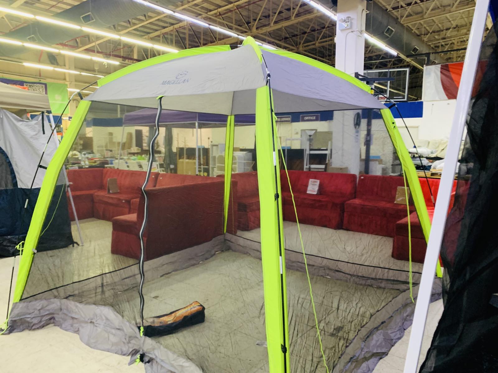 Magellan Screen House 10x10Feet | HMR Shop N' Bid