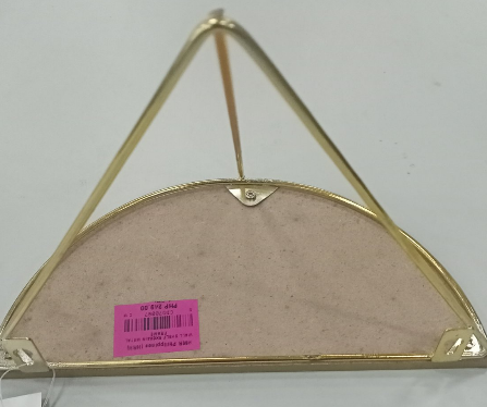 Metal Frame Wall Shelf 8X6X4in | HMR Shop N' Bid