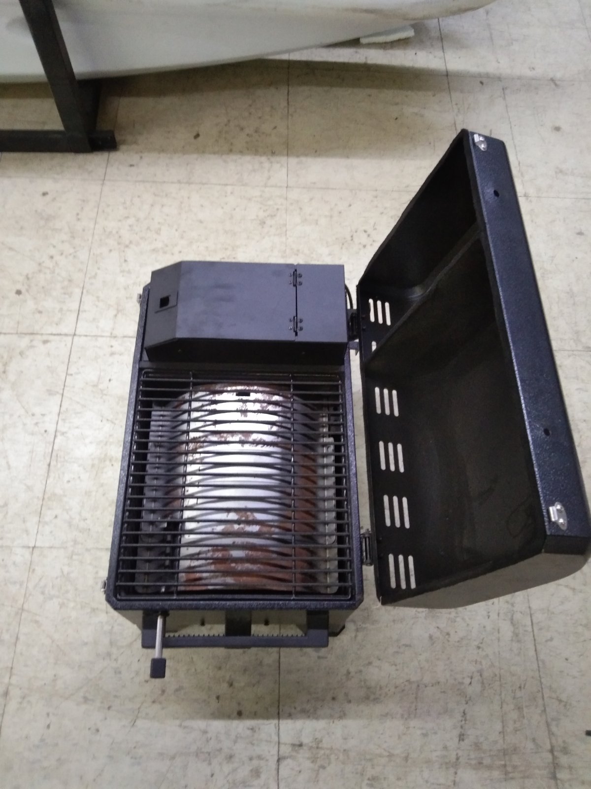 Pit Boss PB150PPS Navigator Portable Wood Pellet Grill | HMR Shop N' Bid