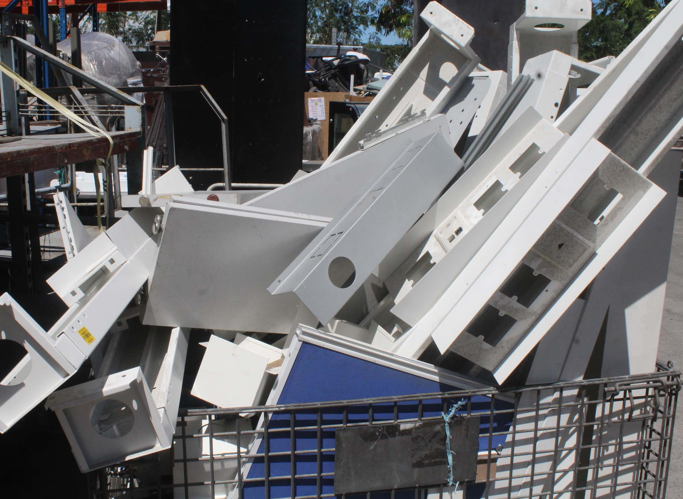 Bed Parts, Partition Parts And Assorted Metal Scrap / 1-Cage - Bed ...