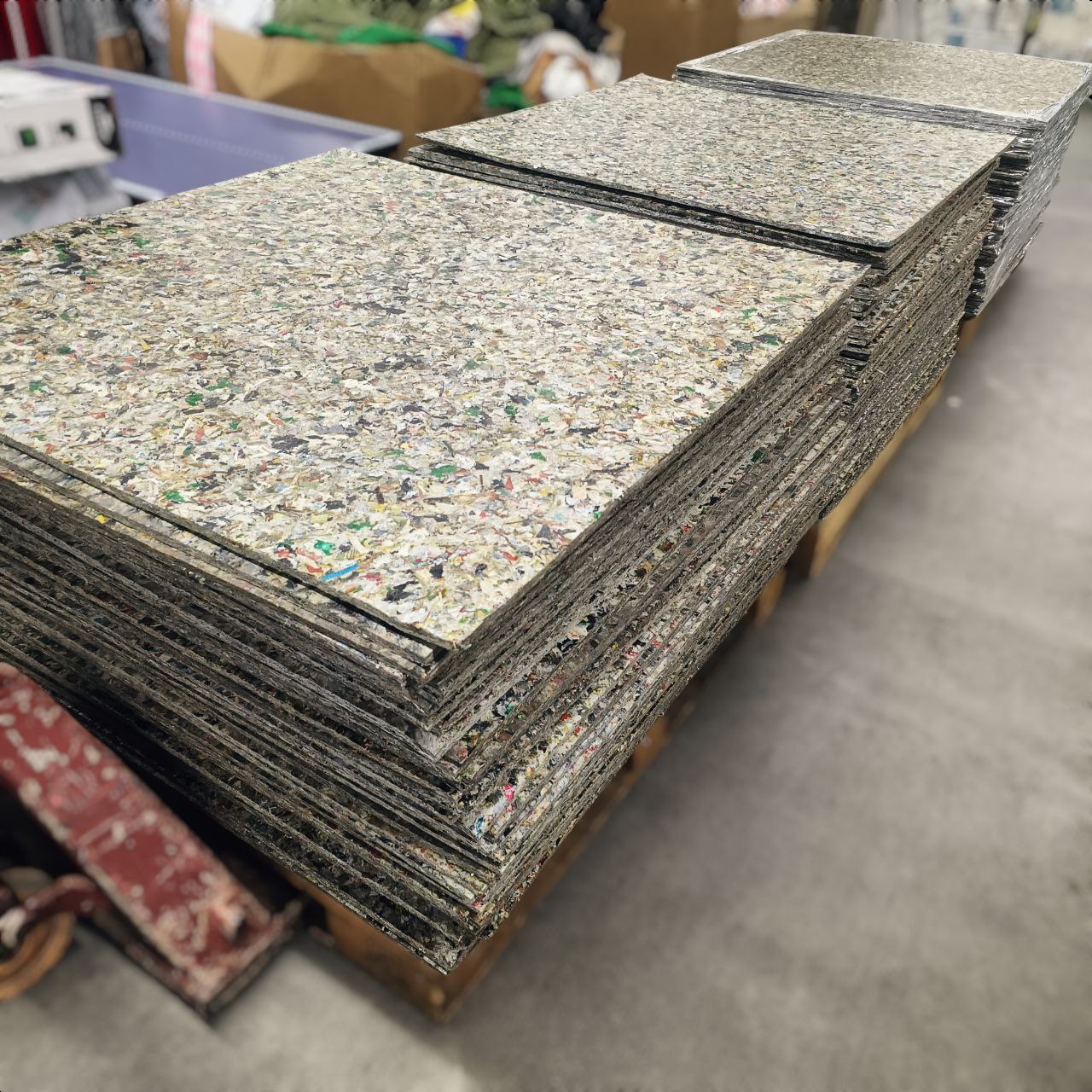 Eco Board 10x1150x1150mm / 45x45in | HMR Shop N' Bid