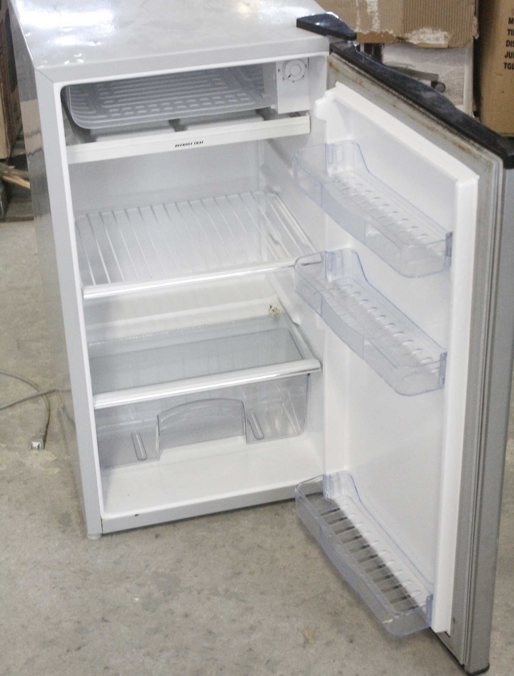 HANABISHI 3.3 cu. ft. Single Door Personal Refrigerator HASREF-33 ...