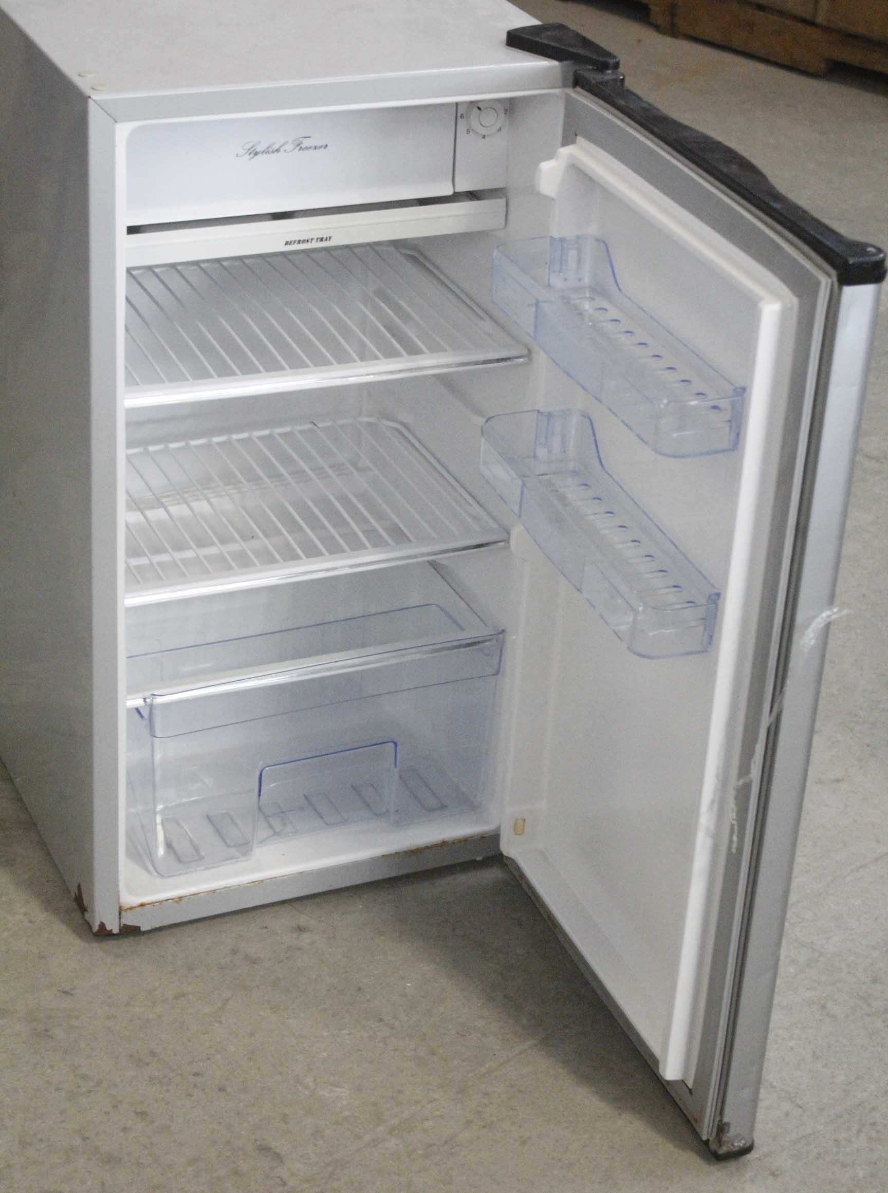 HANABISHI 3.3 cu. ft. Single Door Personal Refrigerator HASREF-33 ...