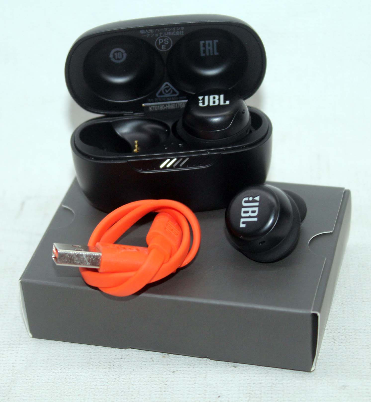JBL True Wireless Earbuds Live Free NC+TWS — Lot 12 | HMR Shop N' Bid