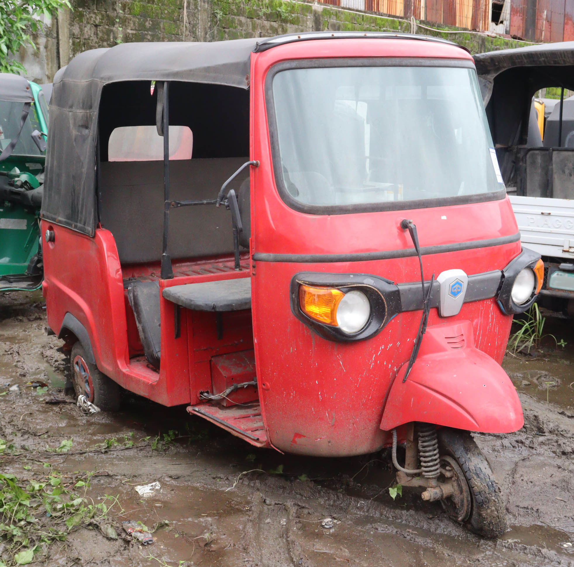 Tri-wheel Motorbikes Auction - Lot 10 - 2019 Piaggio City, Tri-Wheel ...