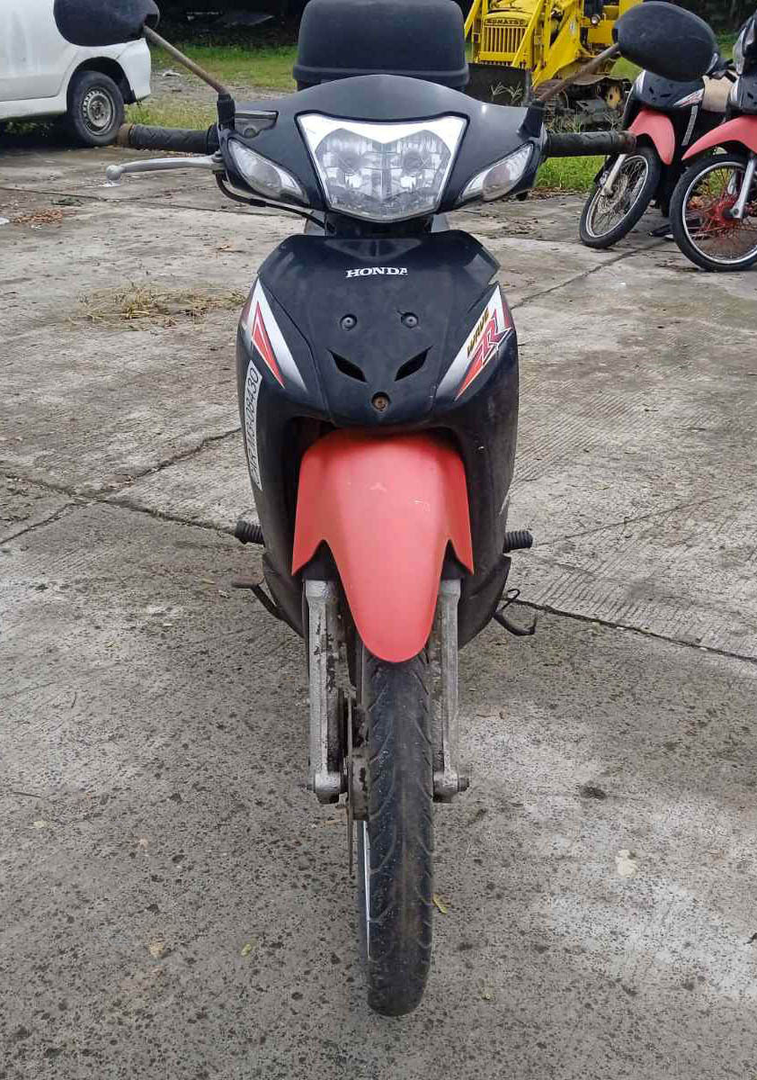 Motorcycle Auction - Lot 12 - 2014 Honda AFS100MSB Wave 100R | HMR Shop ...