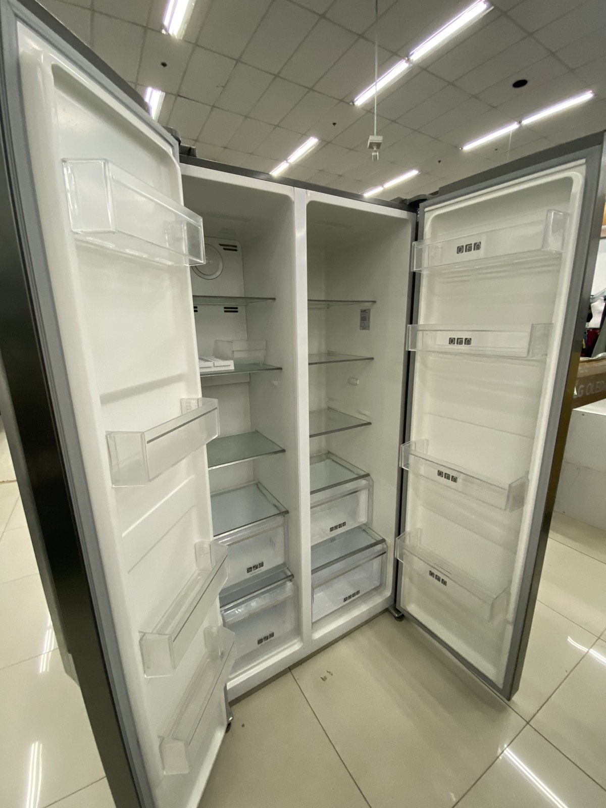 Ref Side By Side 19.8 Cu Ft. | HMR Shop N' Bid