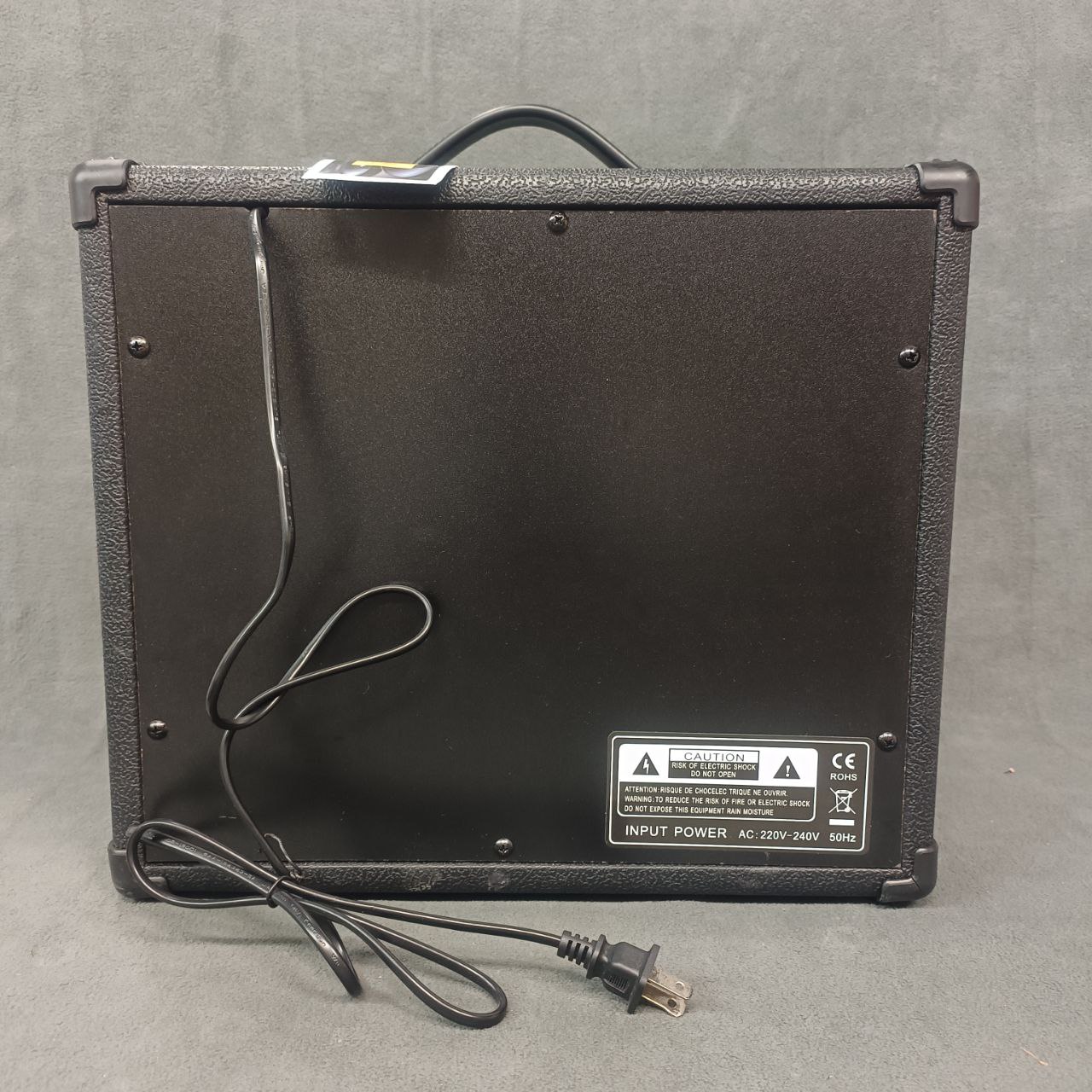 Singer Electric Guitar Amplifier TB-40 220v 50hz | HMR Shop N' Bid