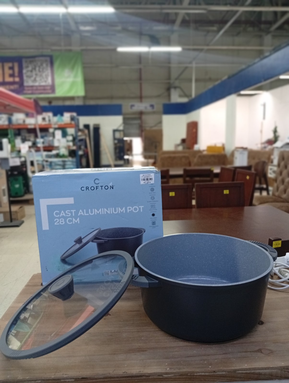Crofton Cast Aluminium Pot 28cm With Lid | HMR Shop N' Bid