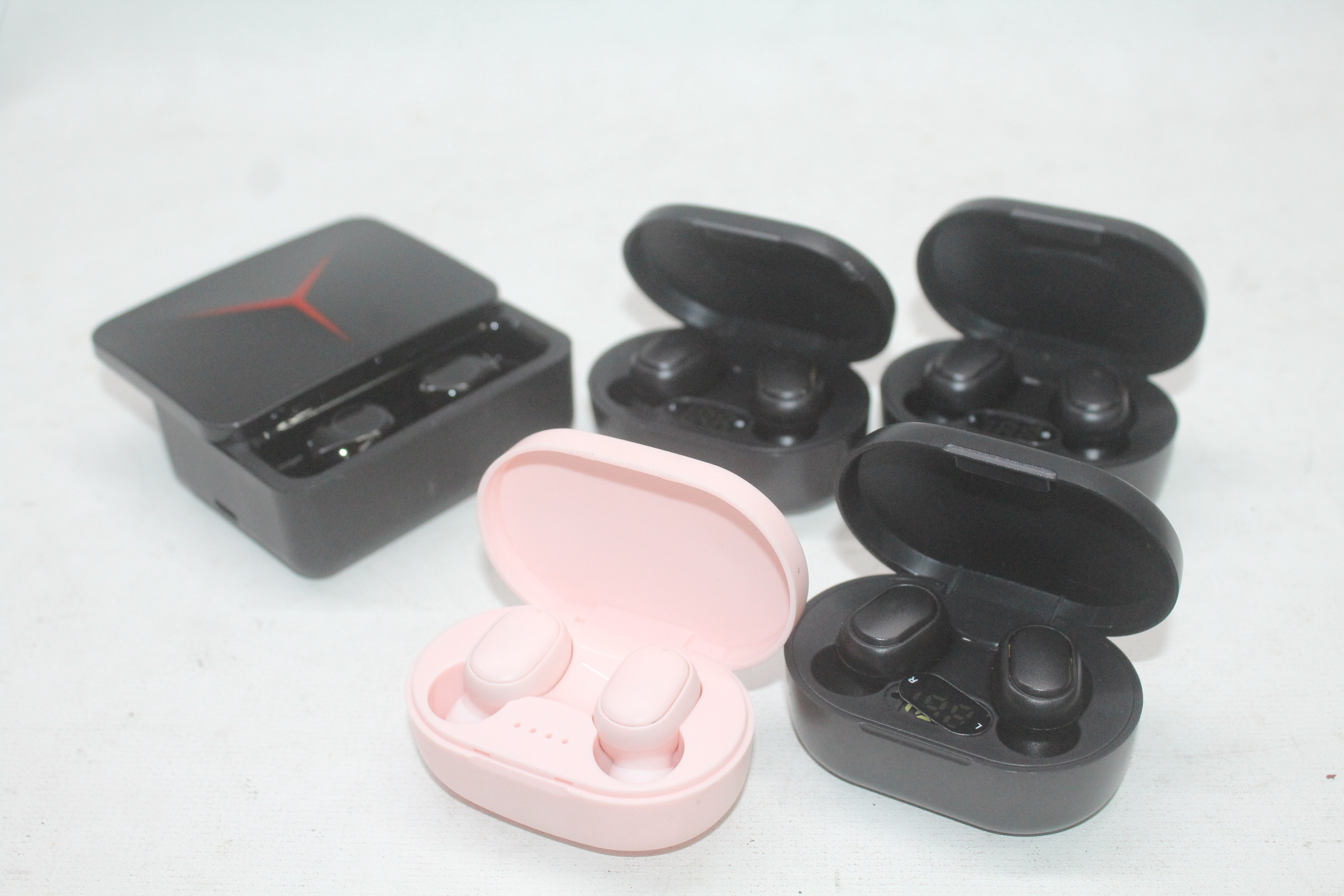 5pcs Wireless Earbuds - 5pcs Wireless Earbuds | HMR Shop N' Bid