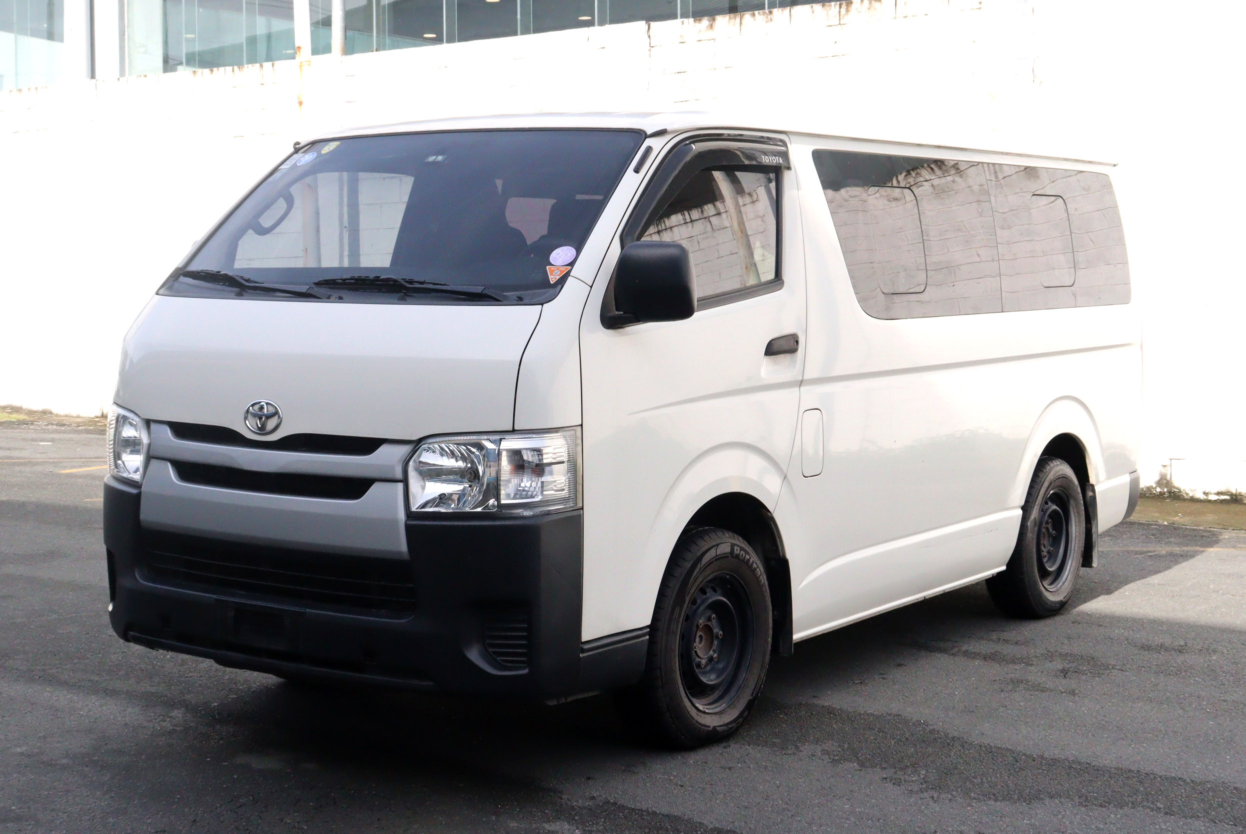 2017 Toyota Hi Ace Commuter Van - 2017 Toyota Hi Ace Commuter Van | HMR ...