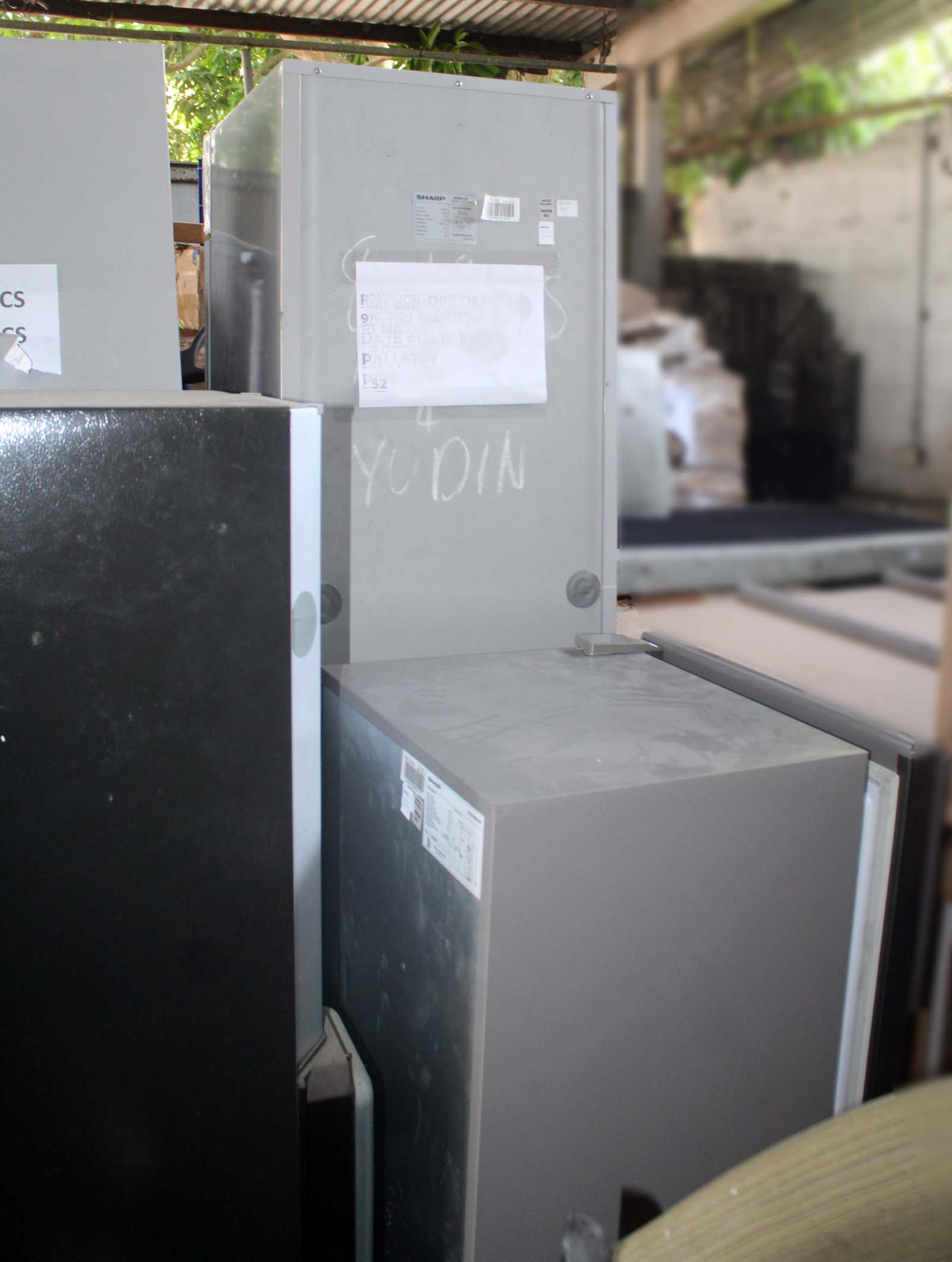 4pcs Sharp Refrigerator and Showcase Chiller / 1-Pallet - 4pcs Sharp ...