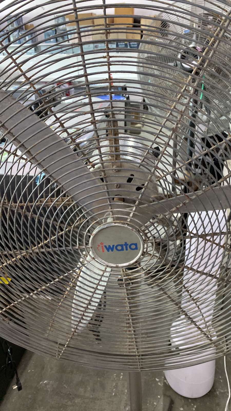 Iwata Industrial Fan Tornado 26 (Used) | HMR Shop N' Bid