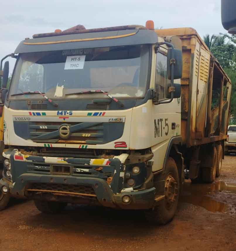 Truck Online Auction - Lot 11 - Volvo FMX 10 Wheel Lube Truck 370 | HMR ...