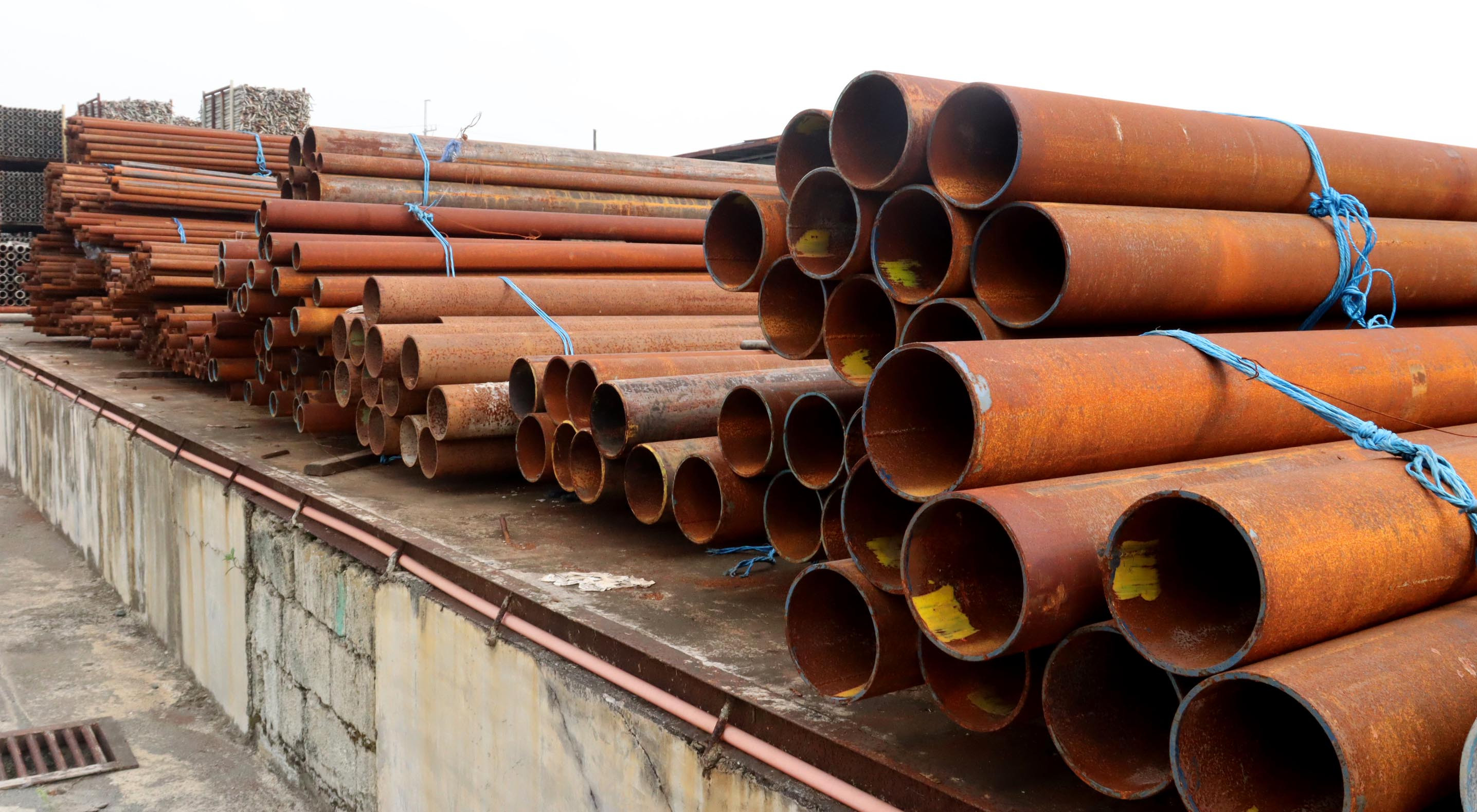 38 Bundles Assorted Metal Pipes (1 Lot) - 38 Bundles Assorted Metal ...