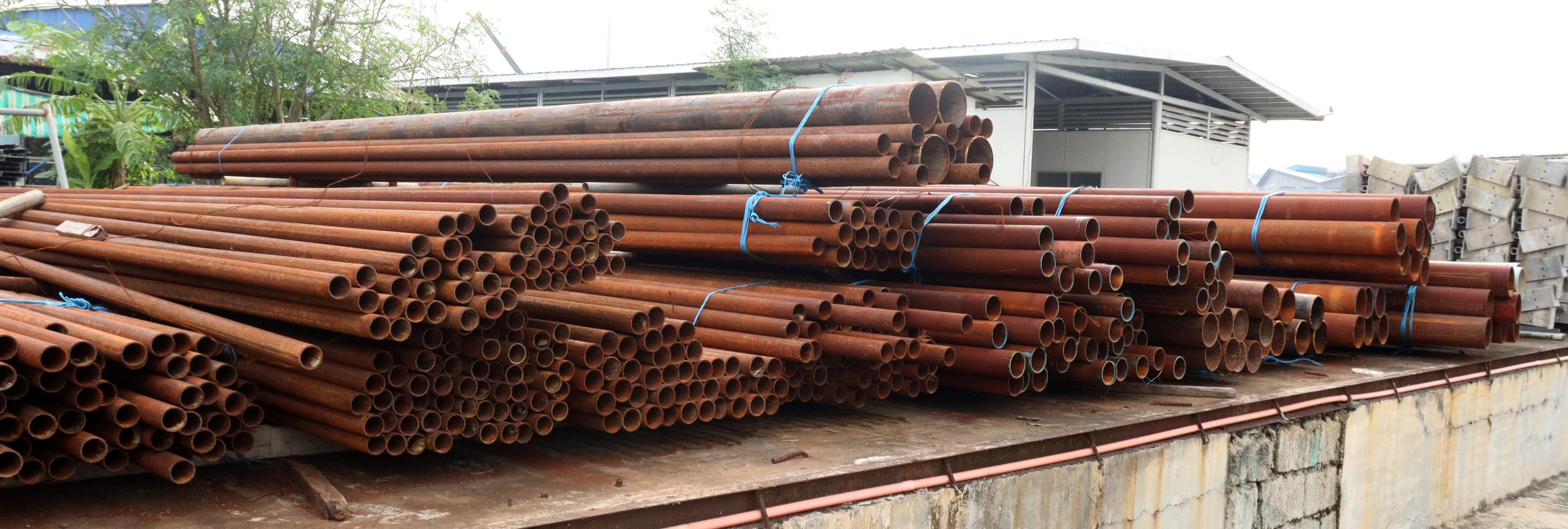 38 Bundles Assorted Metal Pipes (1 Lot) - 38 Bundles Assorted Metal ...