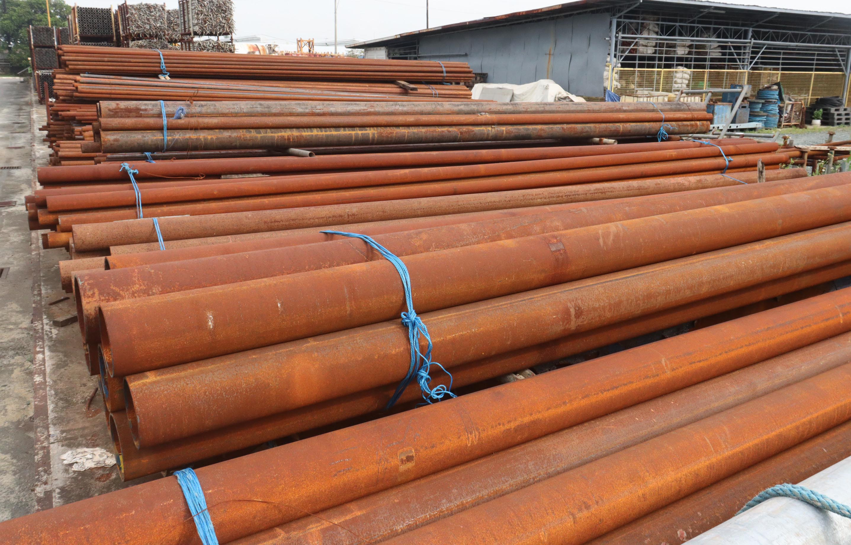 38 Bundles Assorted Metal Pipes (1 Lot) - 38 Bundles Assorted Metal ...