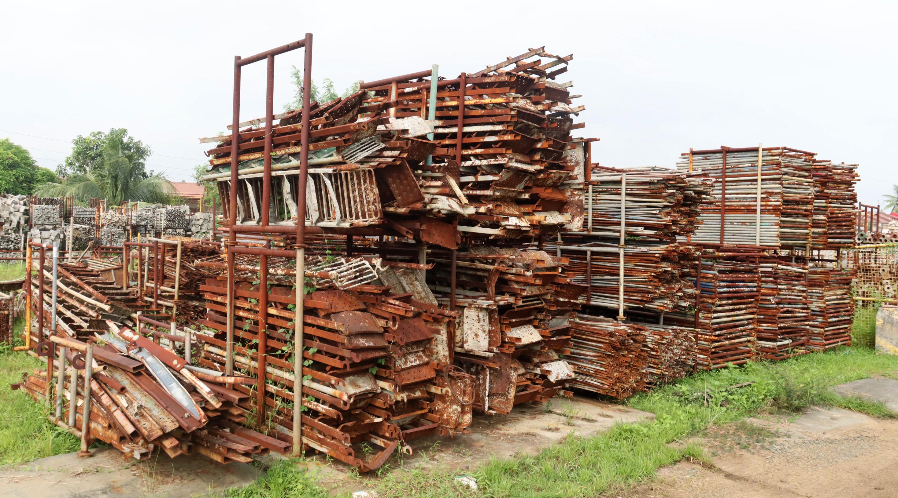 Scaffold Parts, Clamp, Stairs, Bracket and Assorted Metal Scrap (1 Lot ...