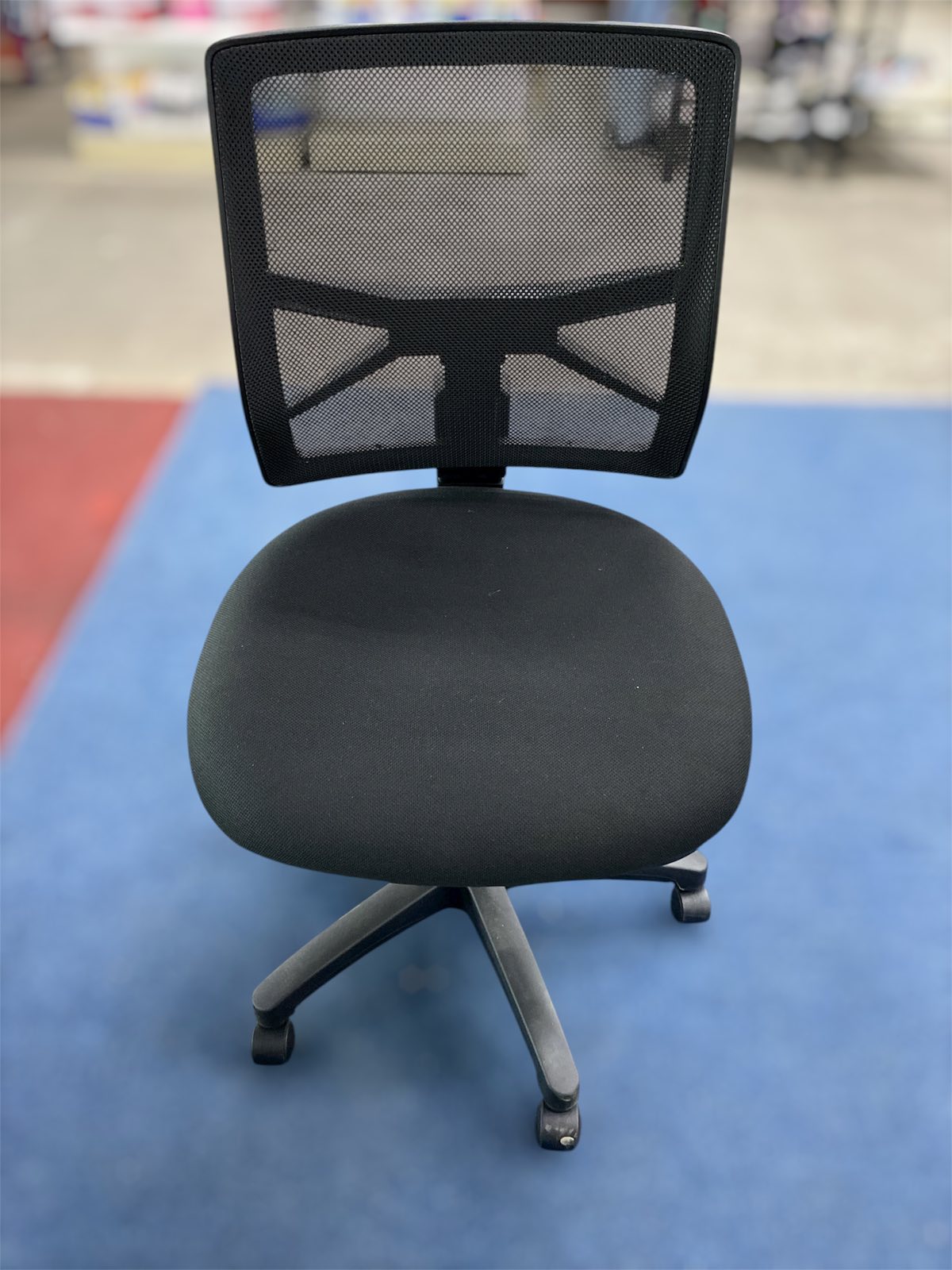 Pago Matrix Mesh Deluxe Chair no Armrest | HMR Shop N' Bid