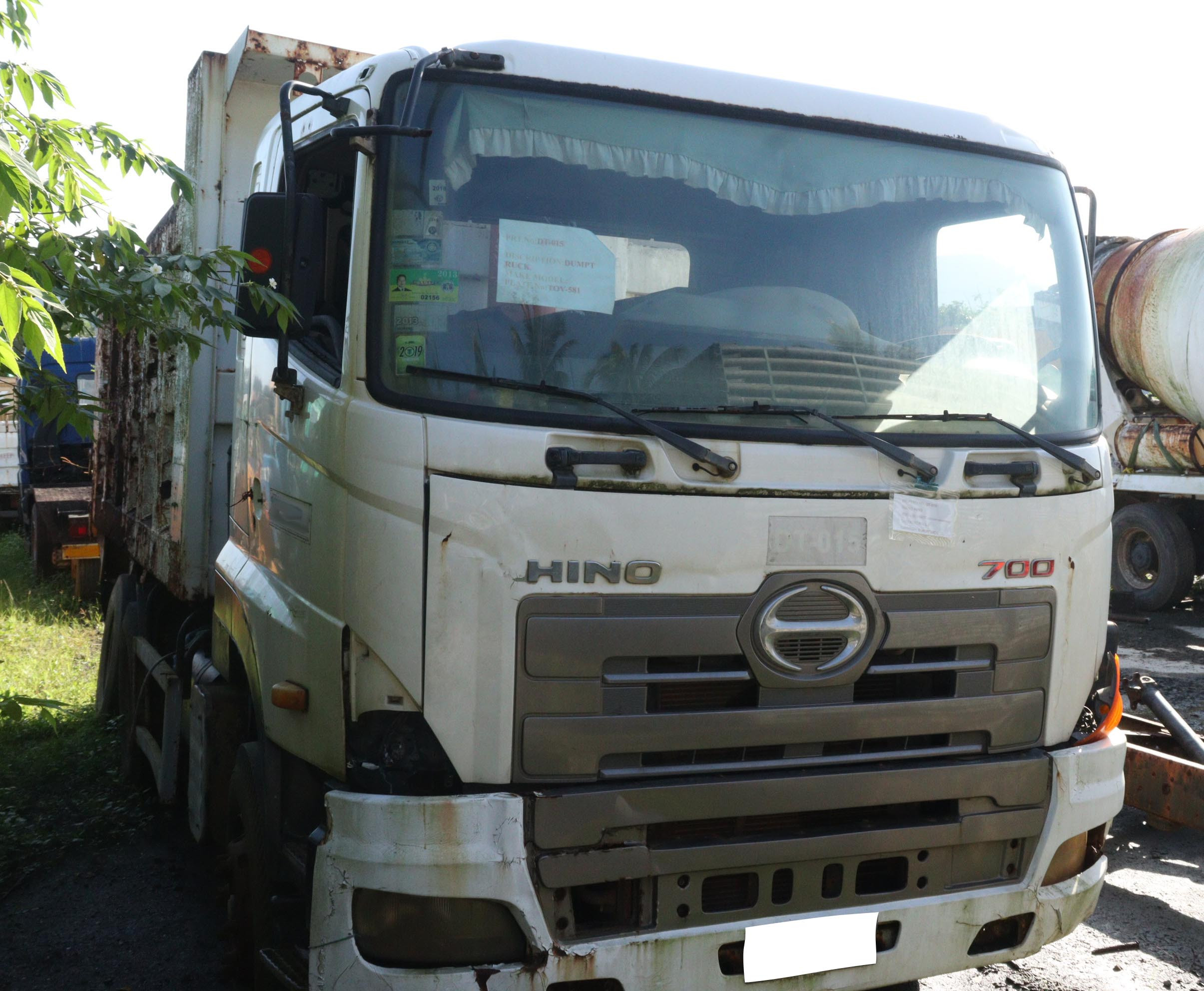Truck Online Auction - Lot 1 - 10 Wheel 2011 Hino 700, Plate No ...