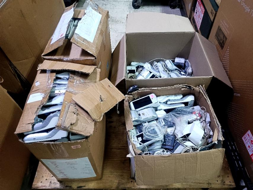 Assorted Mobile Tablet Terminal / 1-Pallet — Lot 1 | HMR Shop N' Bid